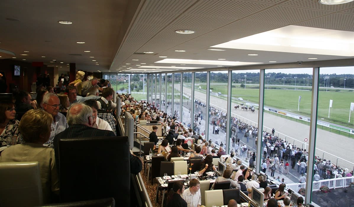 Wolverhampton Racecourse - Visit Birmingham