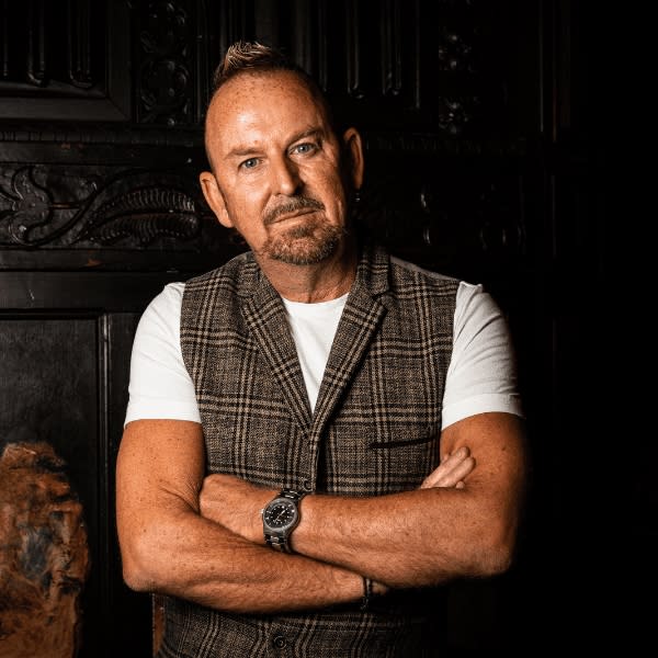 Steve Holbrook – Between Two Worlds (Coombe Abbey Hotel) - Visit Birmingham