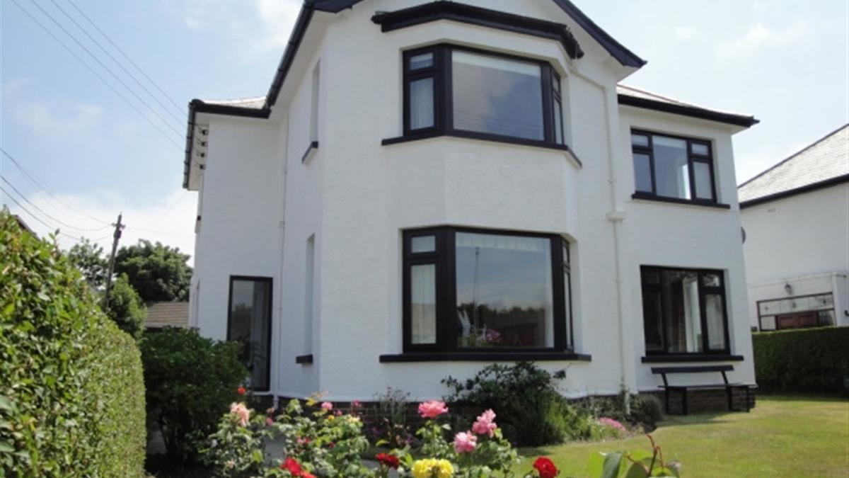 Innisfree House
