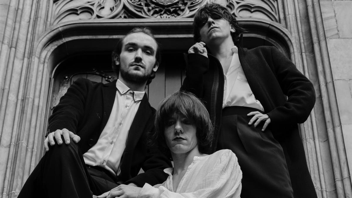 Angelica Mode play at Off The Square