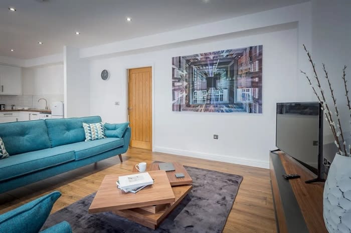 Gordon Moon Suites - Serviced Accommodation