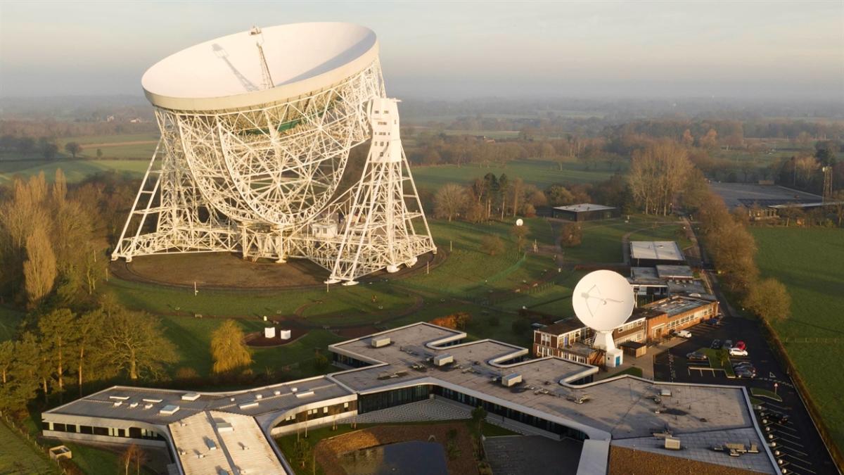 The Square Kilometre Array: a radio telescope for the 21st century