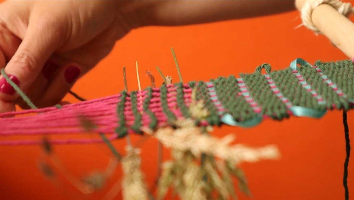 Introduction to Back Strap Weaving with Jenny Steele