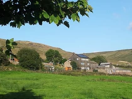 Diggle House Farm: Nell's Cottage, Jim's Barn and Jenny's Cottage
