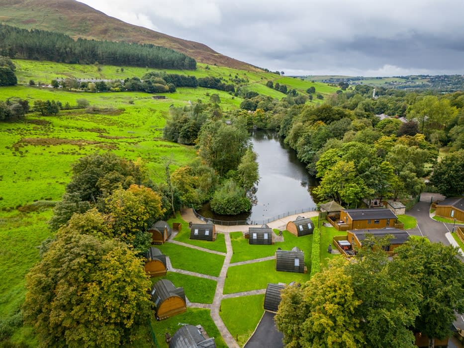 Dovestones Holiday Park