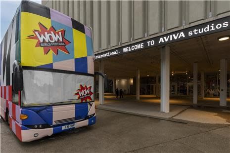 WOW Bus