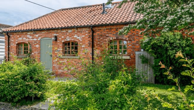 Manor Farm Stables - Barn End