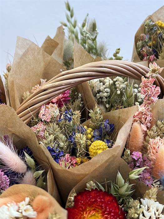 Build a Bouquet for Mother's Day - Visit the New Forest