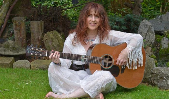 GREEN ROOM LIVE: CARRIE MARTIN, LOST POST, NATHAN EVANS - Visit the New ...