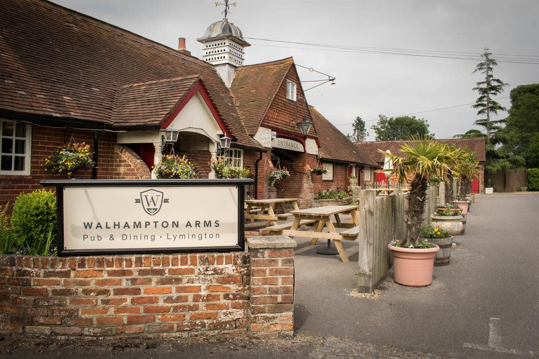 Walhampton Arms - Visit the New Forest