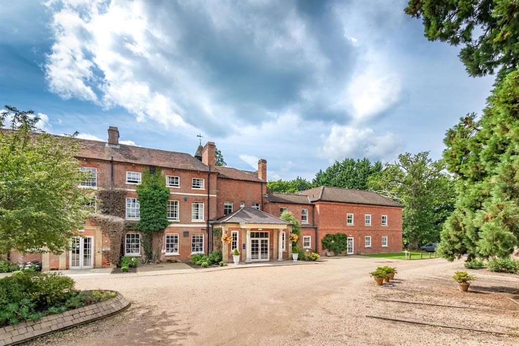 Bartley Lodge Hotel - Visit the New Forest