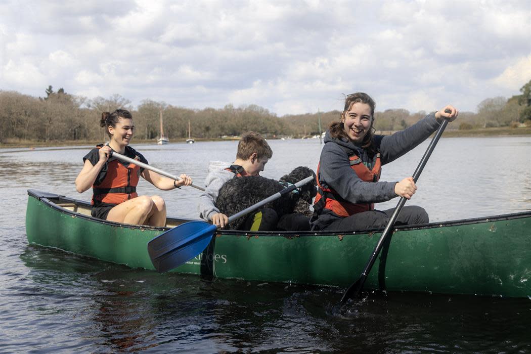 Family Canoeing - Visit the New Forest