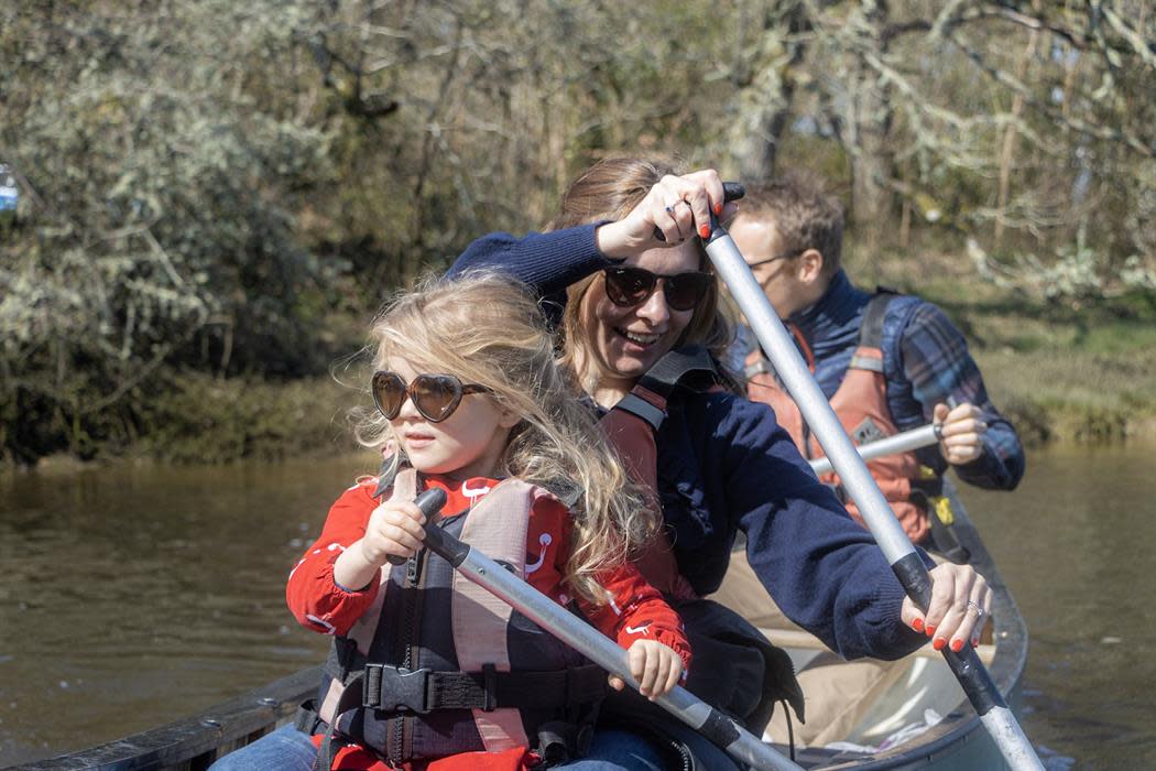 Family Canoeing - Visit the New Forest