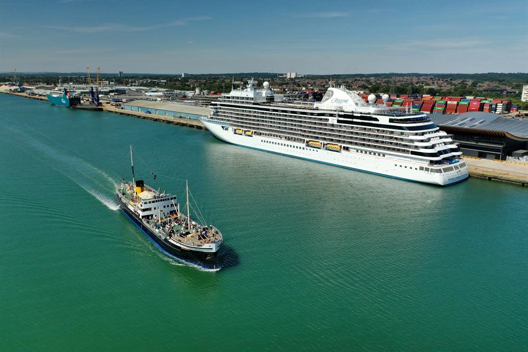 Steamship Shieldhall Afternoon Music Cruise with Mr Eversley's Sounds ...