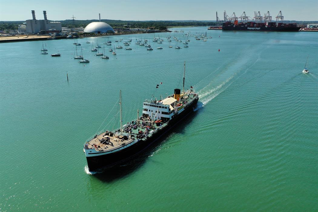 Steamship Shieldhall Queen Anne launch cruise - Visit the New Forest
