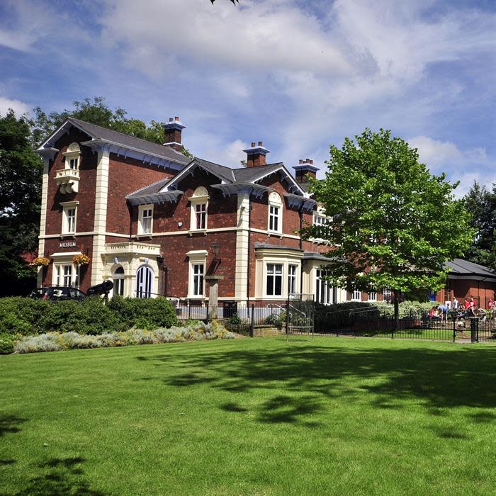 Comic book art: with artist Matthew Fair