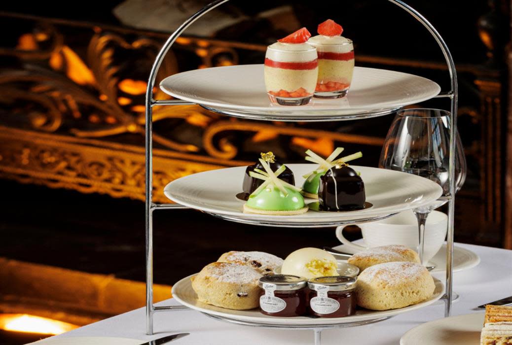 Festive Afternoon tea with Katy Kelly - Visit the New Forest