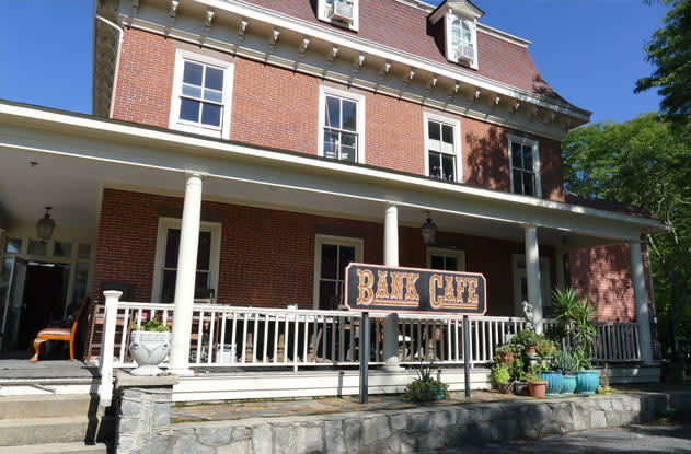 THE BANK CAFE