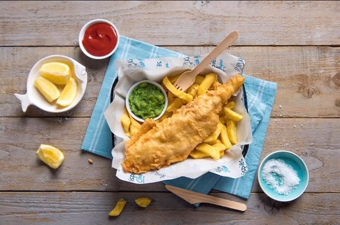 Fish and Fizz Evening Cruise - Visit Devon