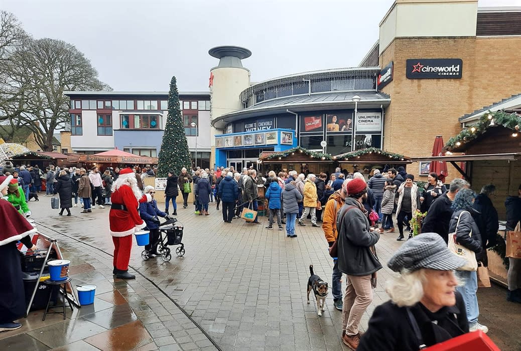 Witney Christmas Market - Cotswolds