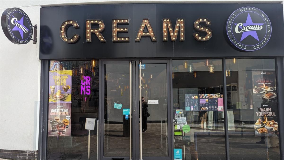Creams Café