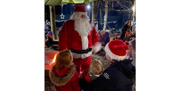 Santa campfire - Cotswolds