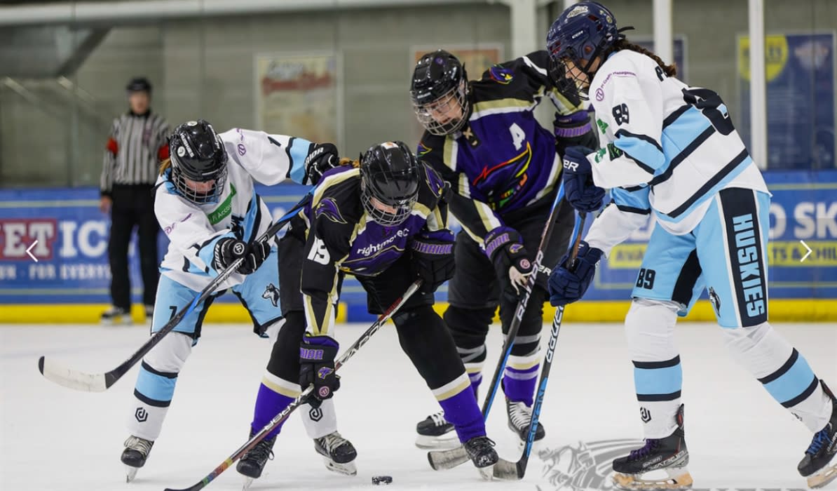 Bristol Huskies Vs Streatham Storm at Planet Ice