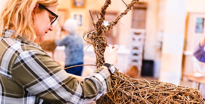 Stag Willow Weaving Workshop - Cotswolds