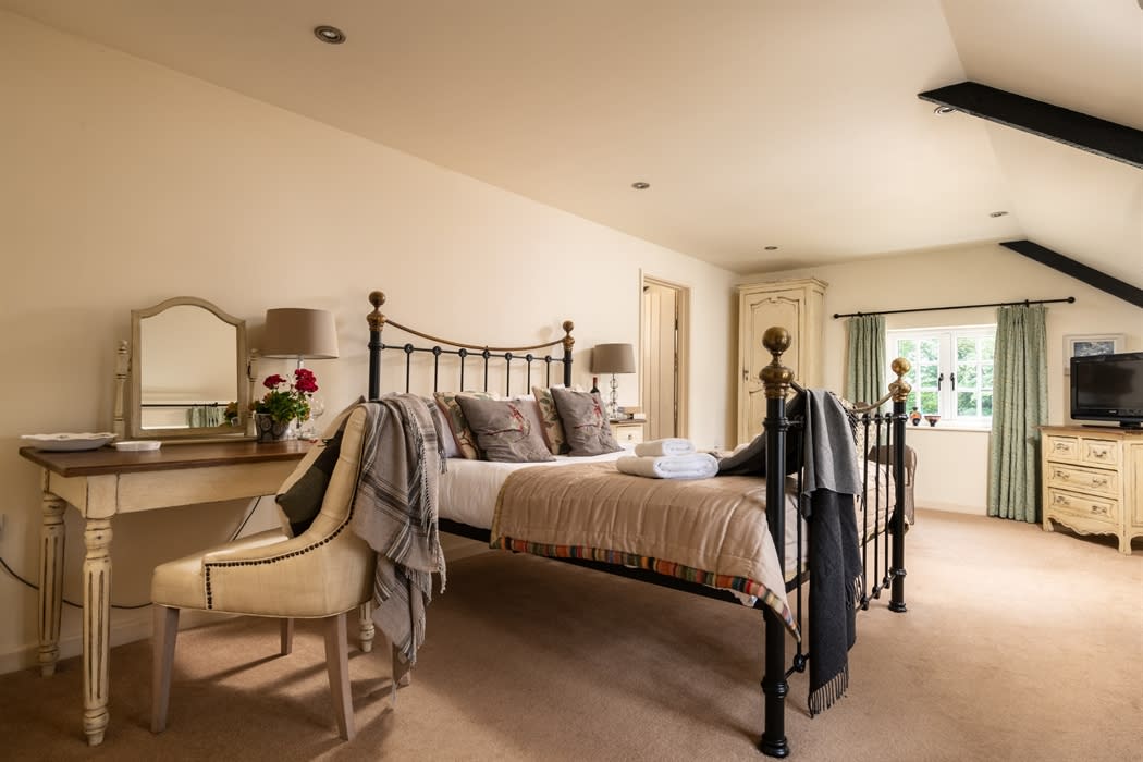 Tincleton Lodge and Rose Cottage - Visit Dorset