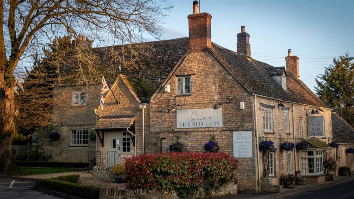 The Red Lion Long Compton