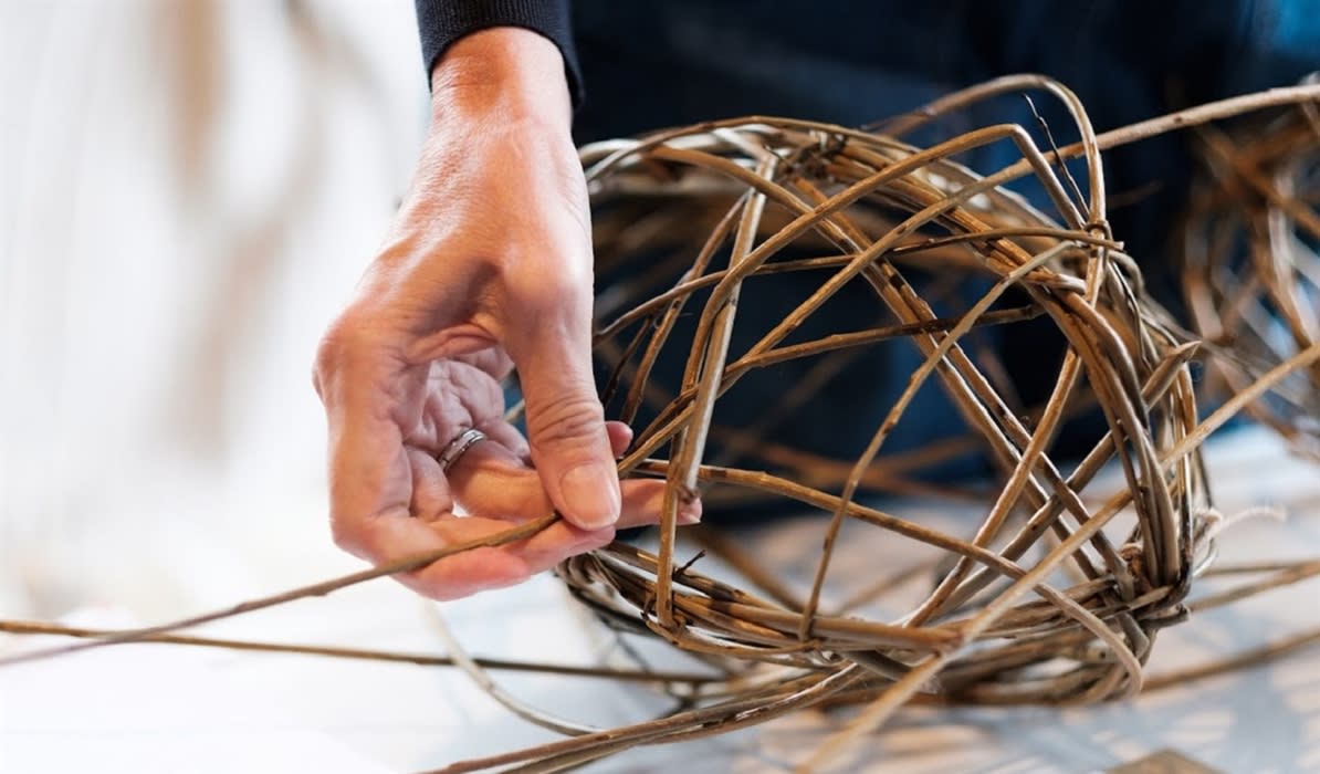 Willow Sculpture Workshop Cotswolds