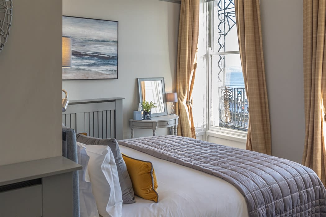 Gloucester House - Visit Dorset