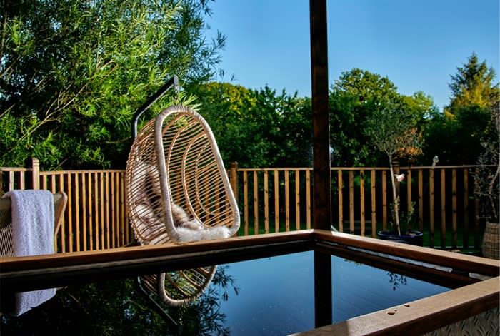 Cosy Cowshed - Sleepy Owl Devon