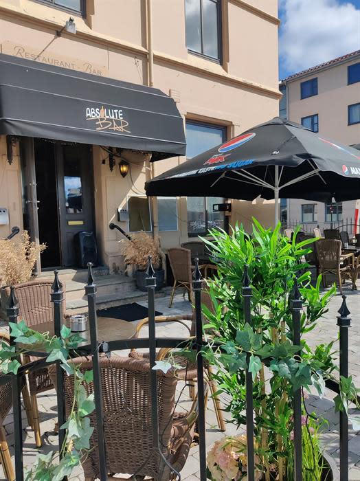 Absolute Bar