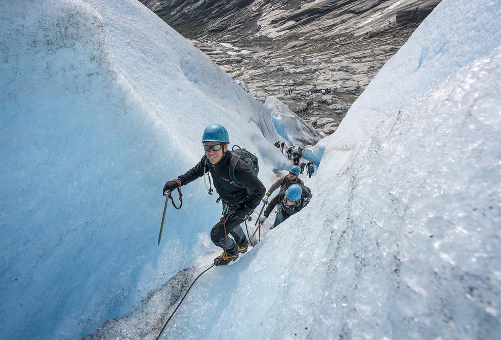 Long blue Ice Hike, Nigardsbreen - Visit Sognefjord