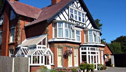 Pendragon House - Visit Southport