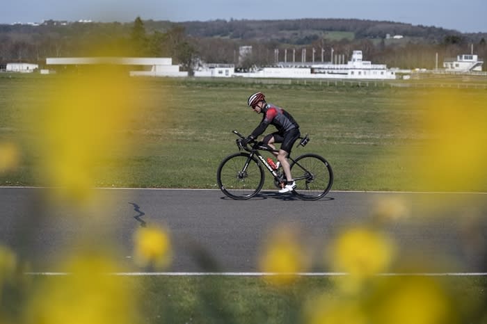 Cycling Track Session at Goodwood Motor Circuit - Great Sussex Way