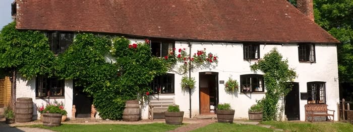 The Three Horseshoes, Elsted