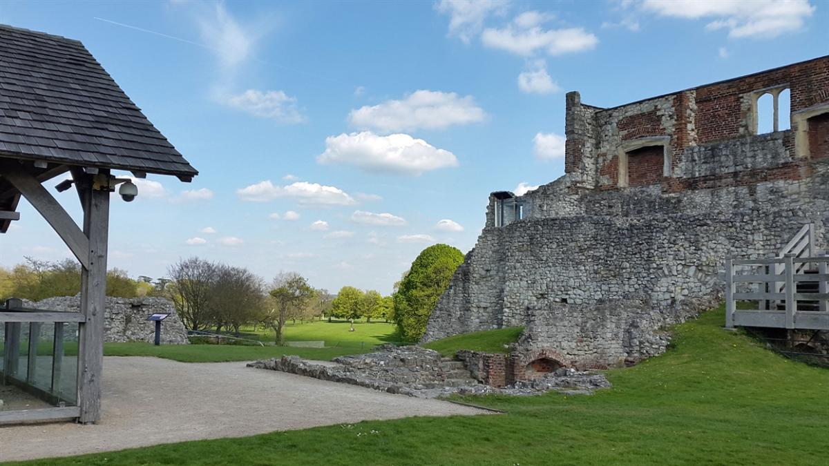 Farnham Castle - Visit Surrey