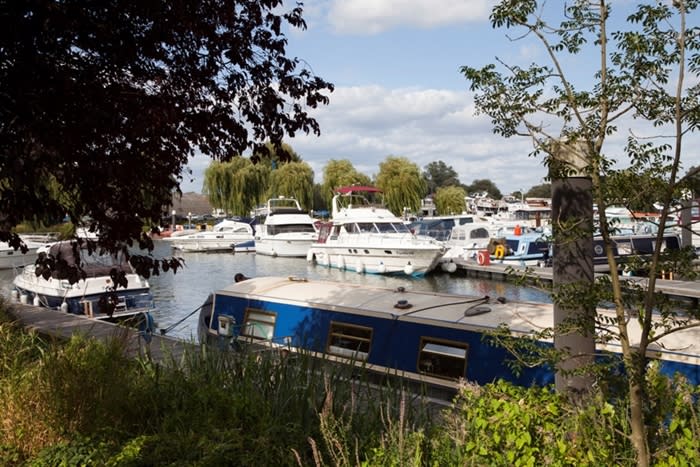 Penton Hook Marina