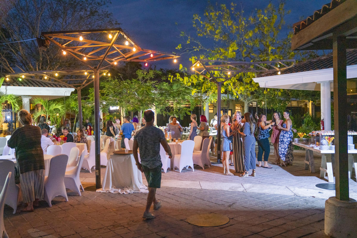 Blue Spark Event Design | Orlando, FL | 35213