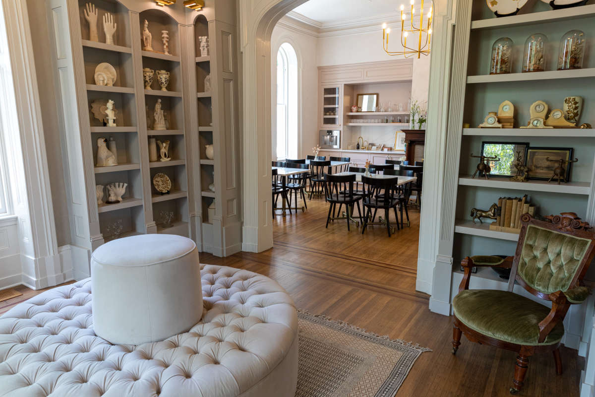The Parlor at Heights House | Raleigh, NC 27603