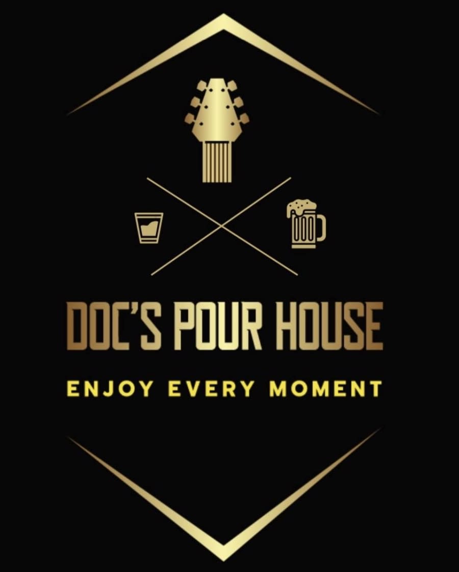 Pour House Logo