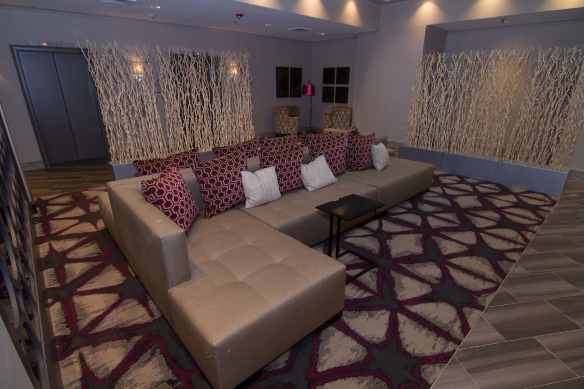 Doubletree by Hilton Decatur Riverfront