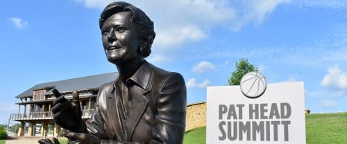 Pat Head Summitt Statue