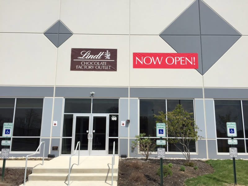 Lindt Chocolate Factory Outlet | Carlisle, PA 17013