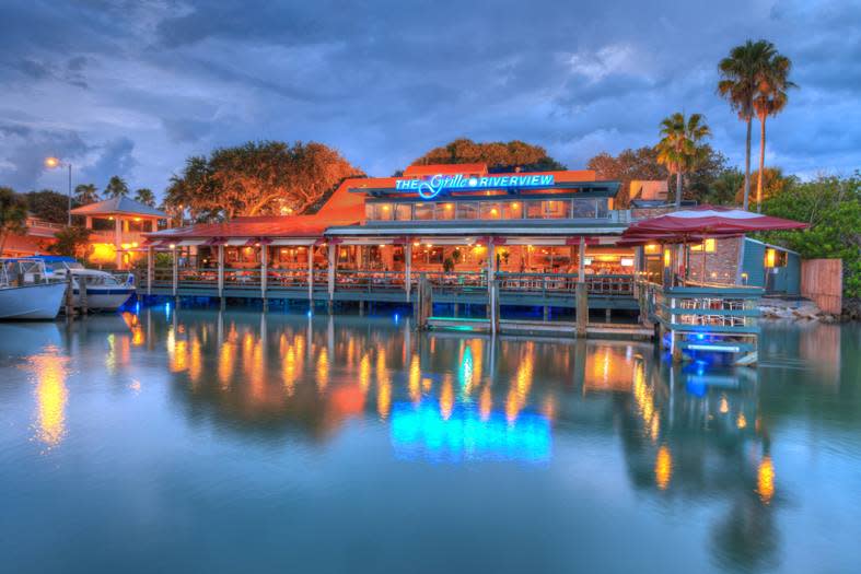 The Grille at Riverview | New Smyrna Beach, FL 32169