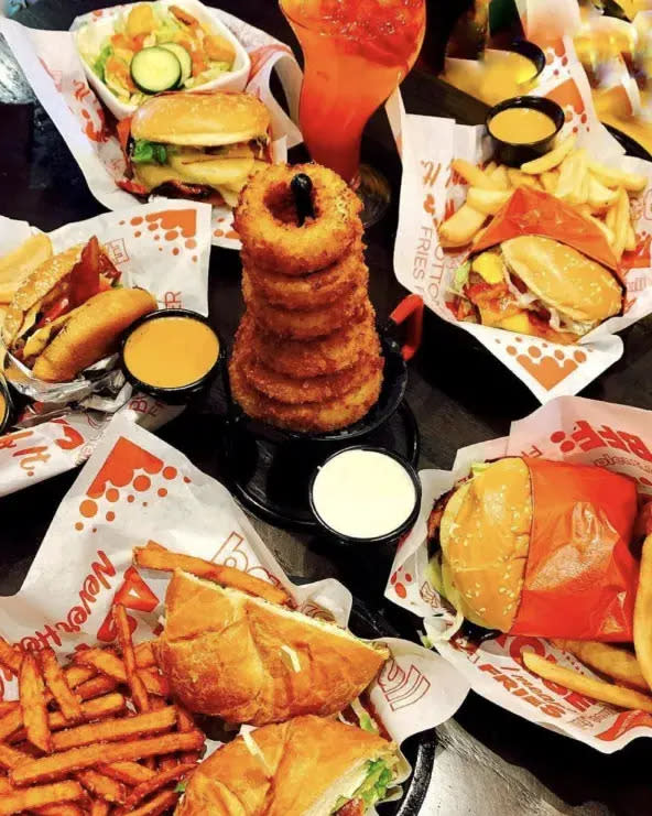 Red Robin Gourmet Burgers and Brews Clovis