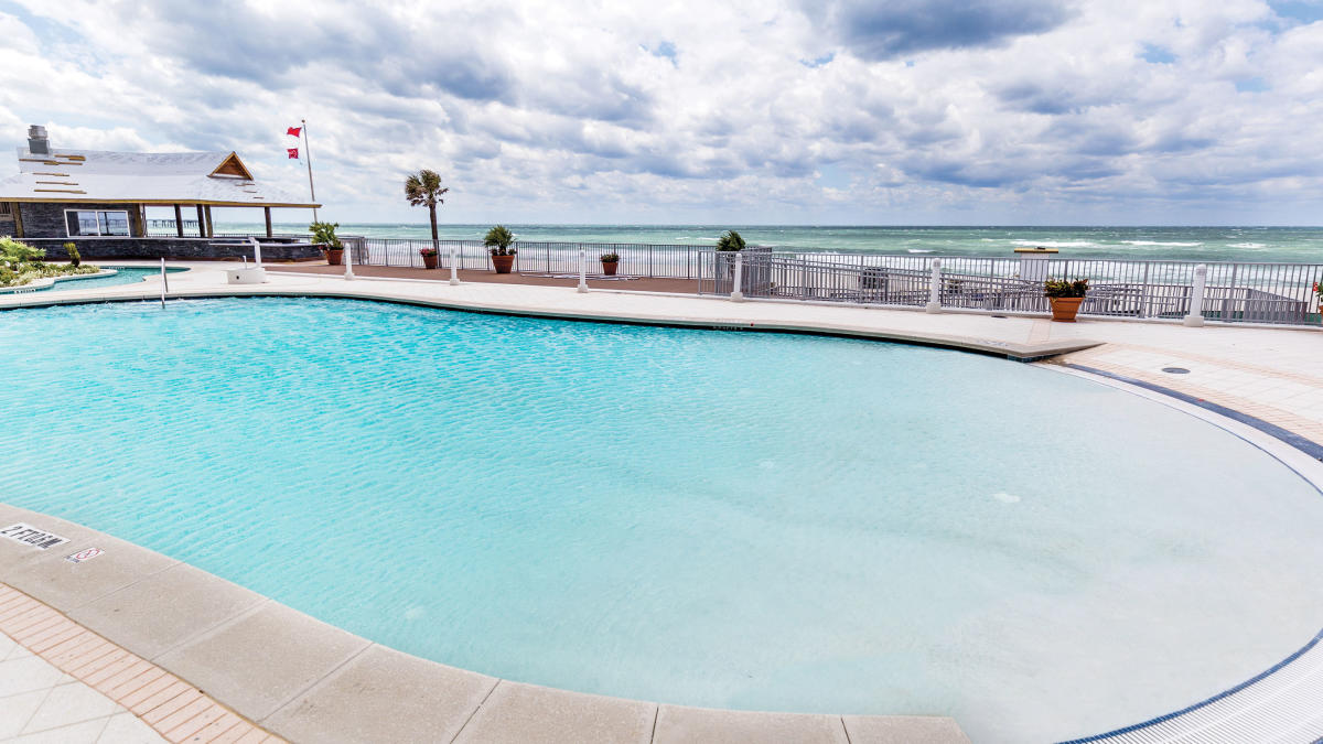 Holiday Inn Express & Suites | Panama City Beach, FL 32407