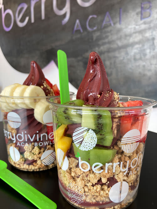 Berry Divine Acai Bowls | atelier-yuwa.ciao.jp